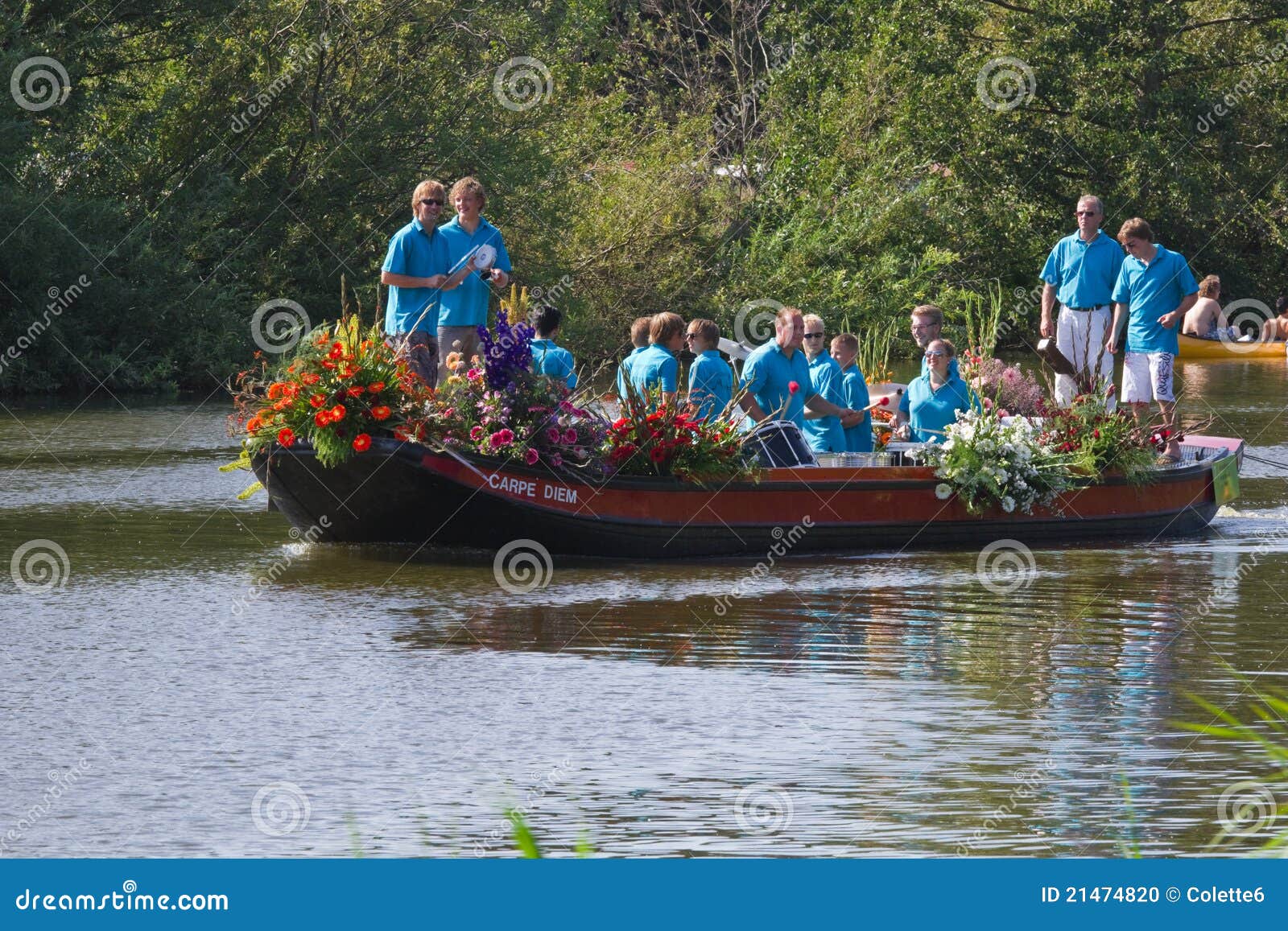 Westland Floating Flower Parade 2011 Editorial Image - Image of pageant ...
