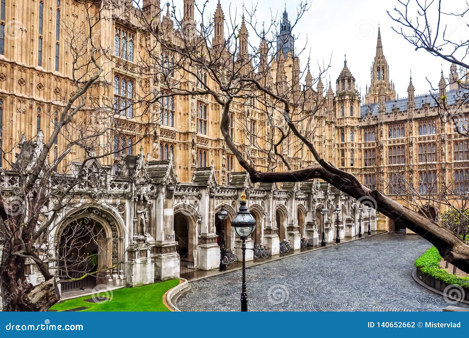Westminster Palace Courtyard, London, UK Stock Photo - Image of ...