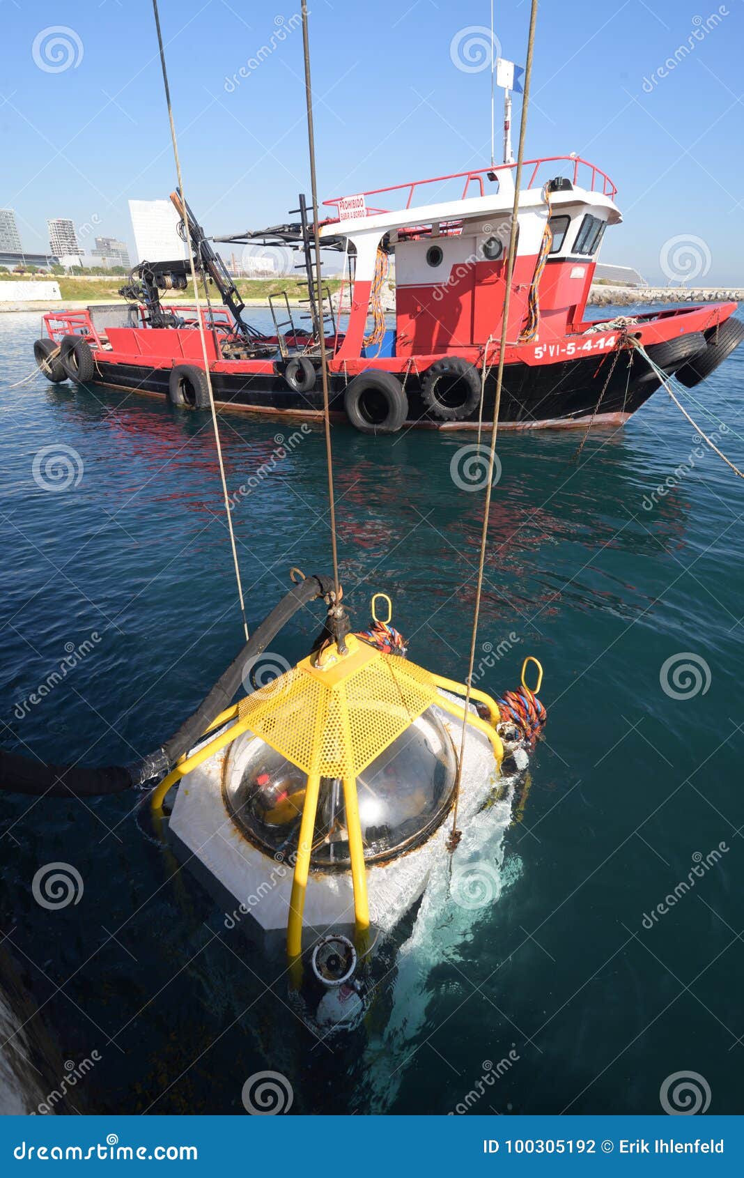Commercial divng wet bell editorial photography. Image of ship - 100305192