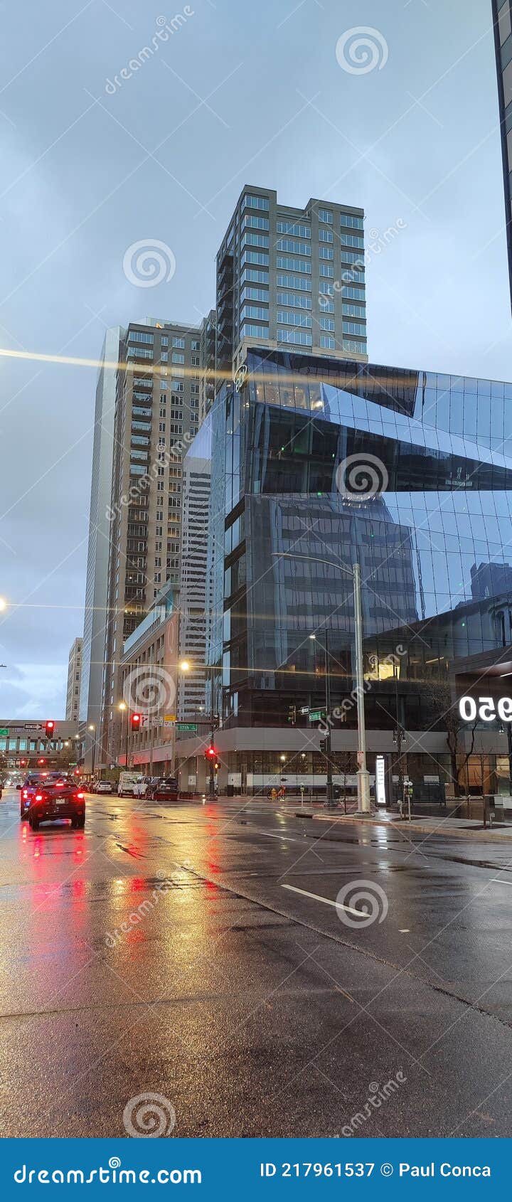 Wet Building downtown editorial photography. Image of downtown - 217961537