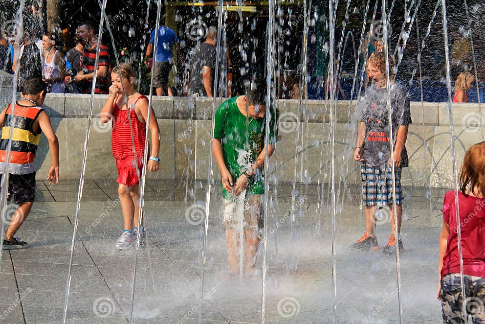 Wet Children @ Lagoon editorial photo. Image of summer - 26203731