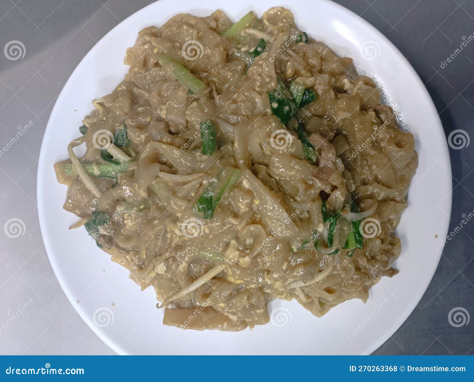 Wet Fried Noodles with Beef Stock Photo - Image of dish, meat: 270263368