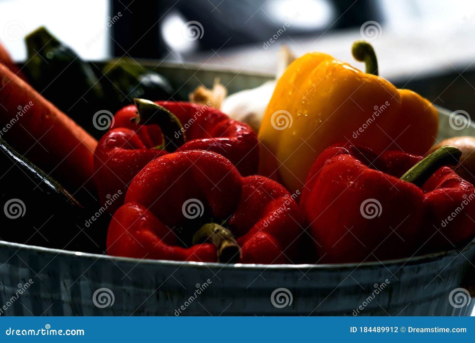 Wet pepper in a bowl stock photo. Image of freshness - 184489912