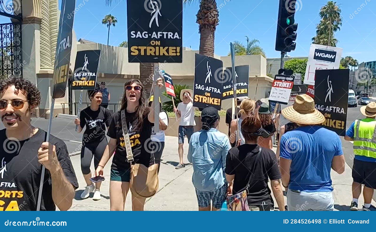 Striking SAG AFTRA and WGA Members Picket Paramount Pictures Stock ... Striking SAG AFTRA and WGA Members Picket Paramount Pictures Stock ...