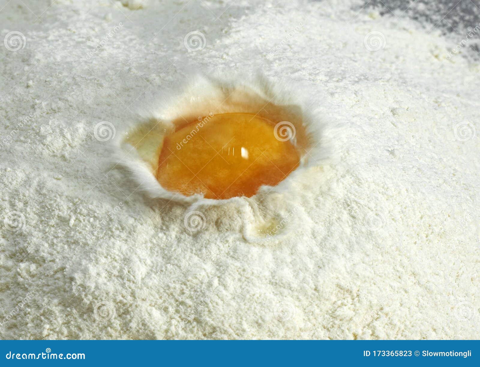 FARINE stock image. Image of recipe, pastry, dessert - 173365823