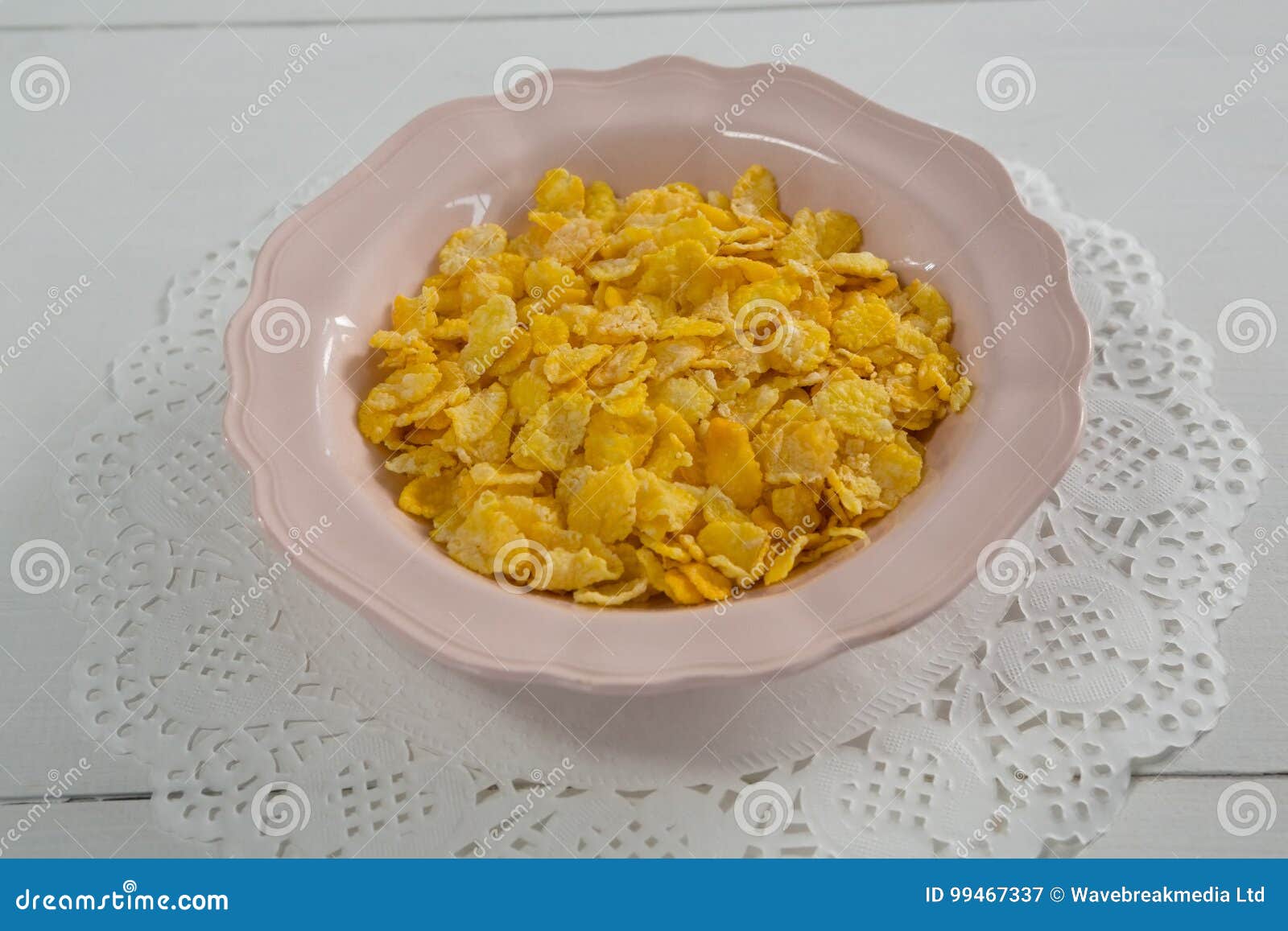 Wheaties cereal in bowl stock image. Image of crunchy - 99467337