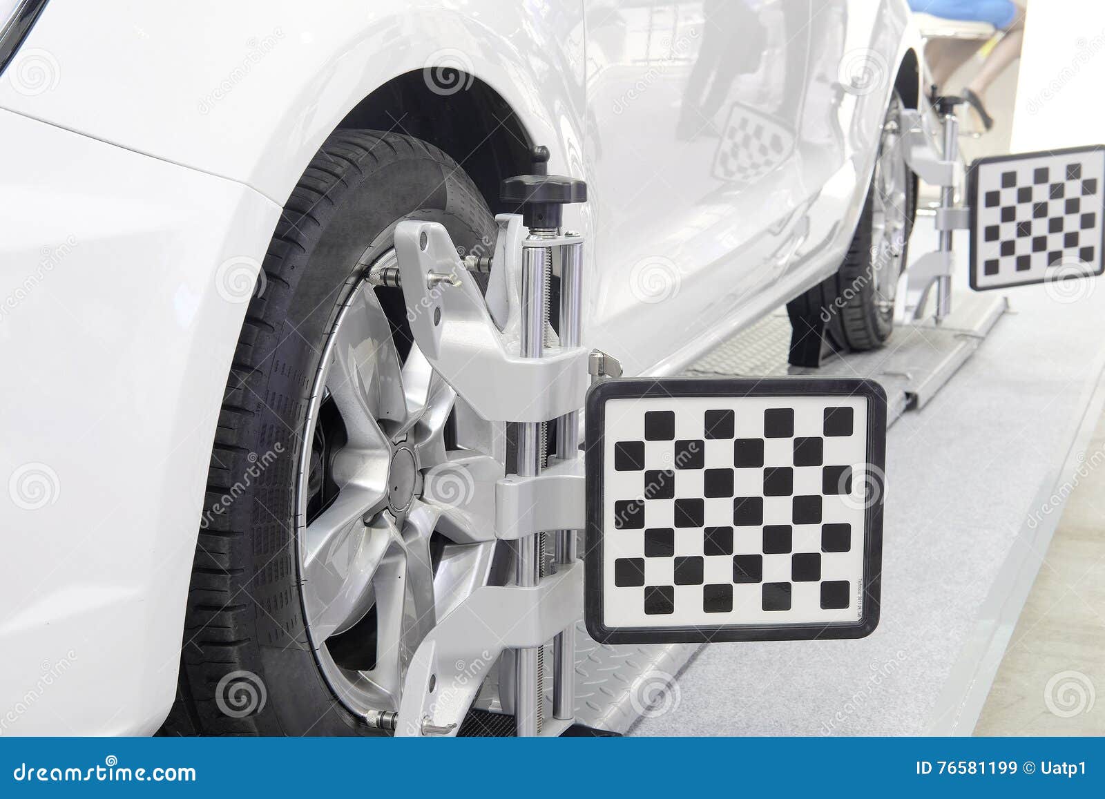 Wheel alignment equipment stock image. Image of check - 76581199