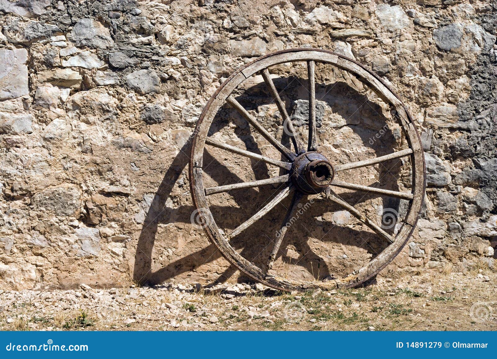 Wheel at a brickwall stock image. Image of carriage, ancient - 14891279