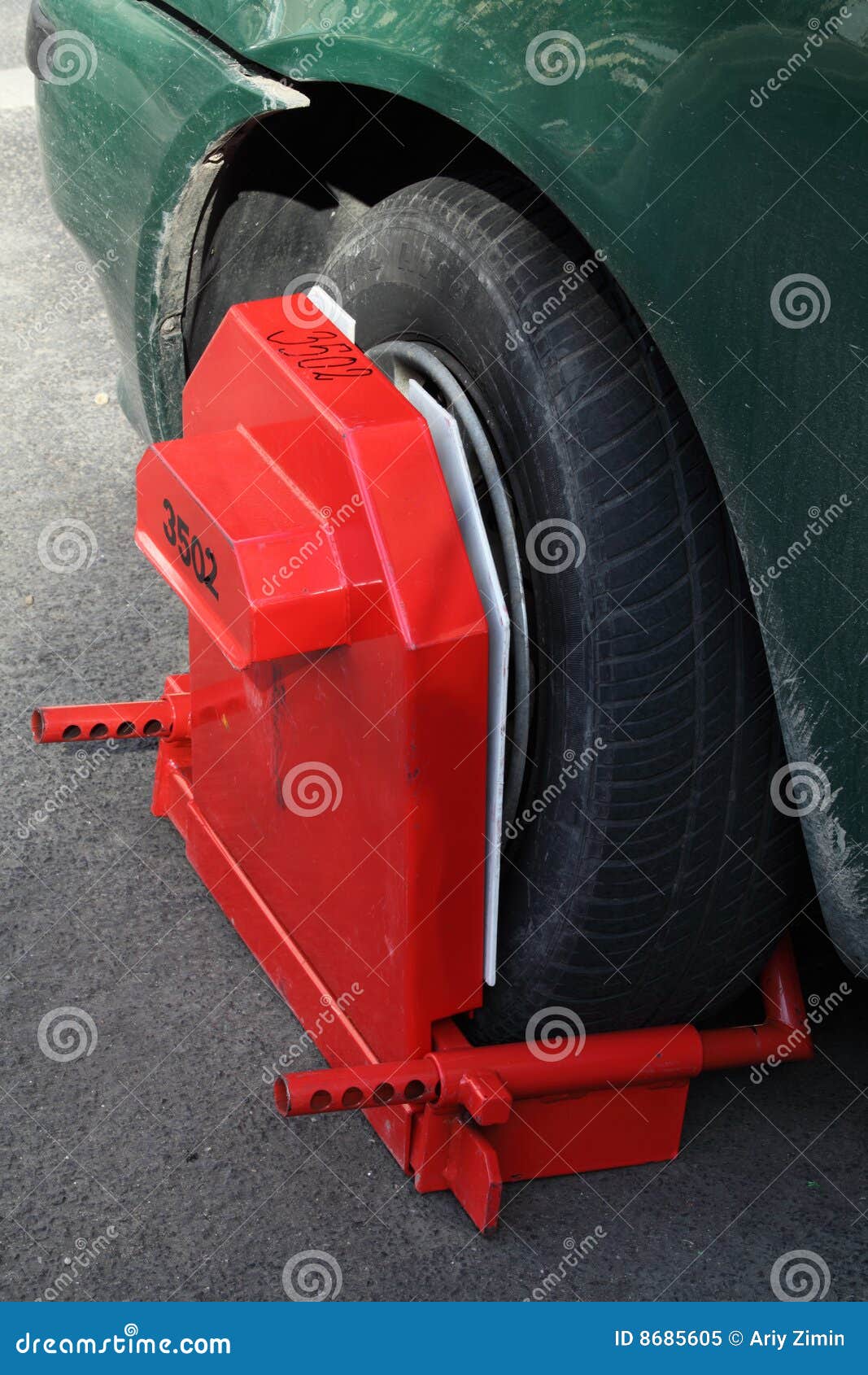 Wheel clamp stock image. Image of movement, device, clamp - 8685605