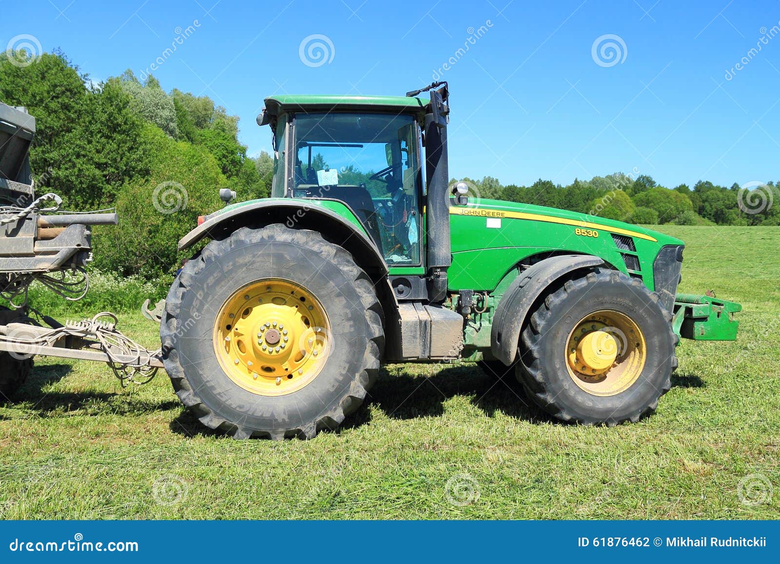John Deere 8530