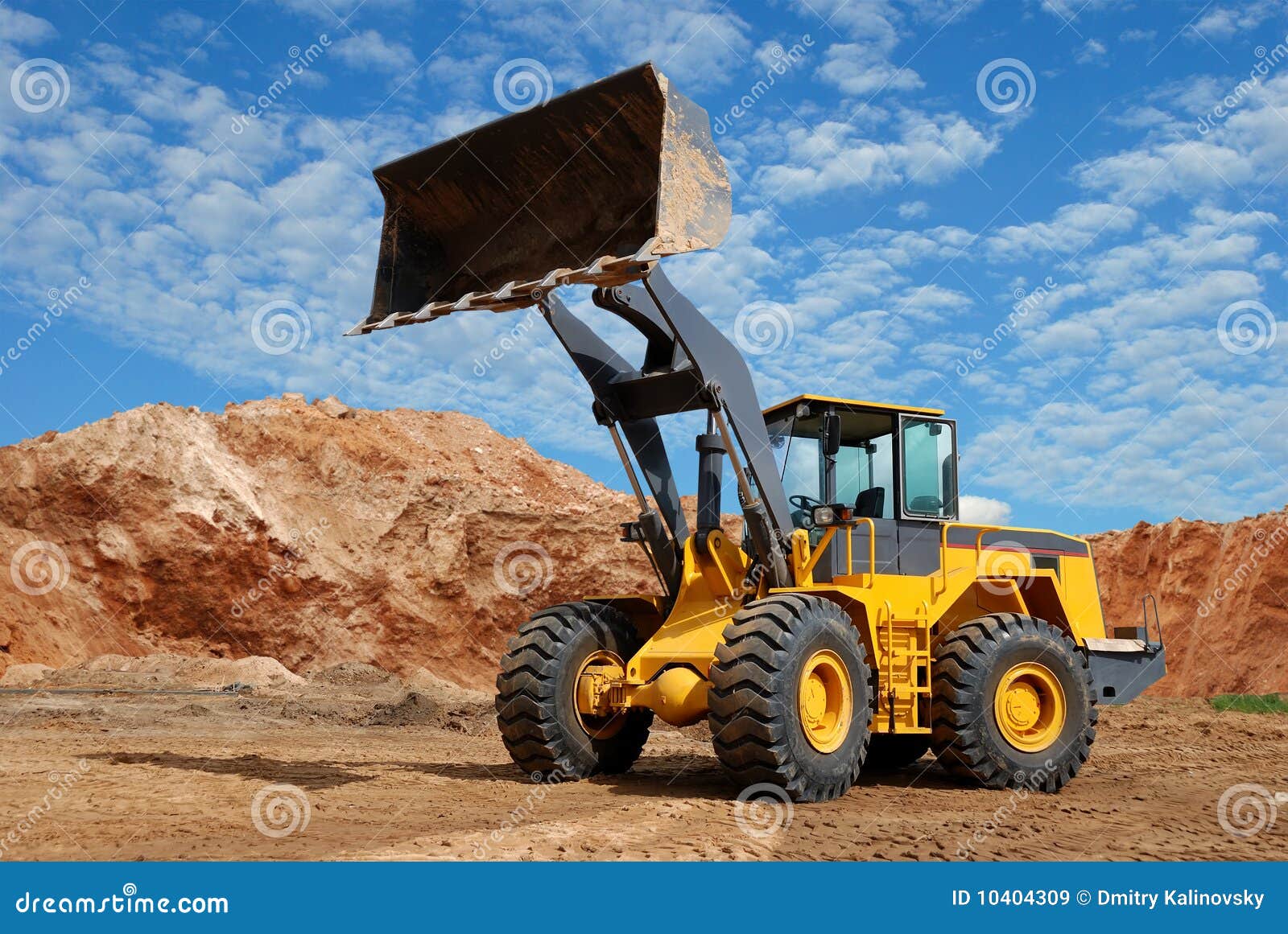 Wheel Loader Bulldozer in Sandpit Stock Image - Image of bulldozer ...