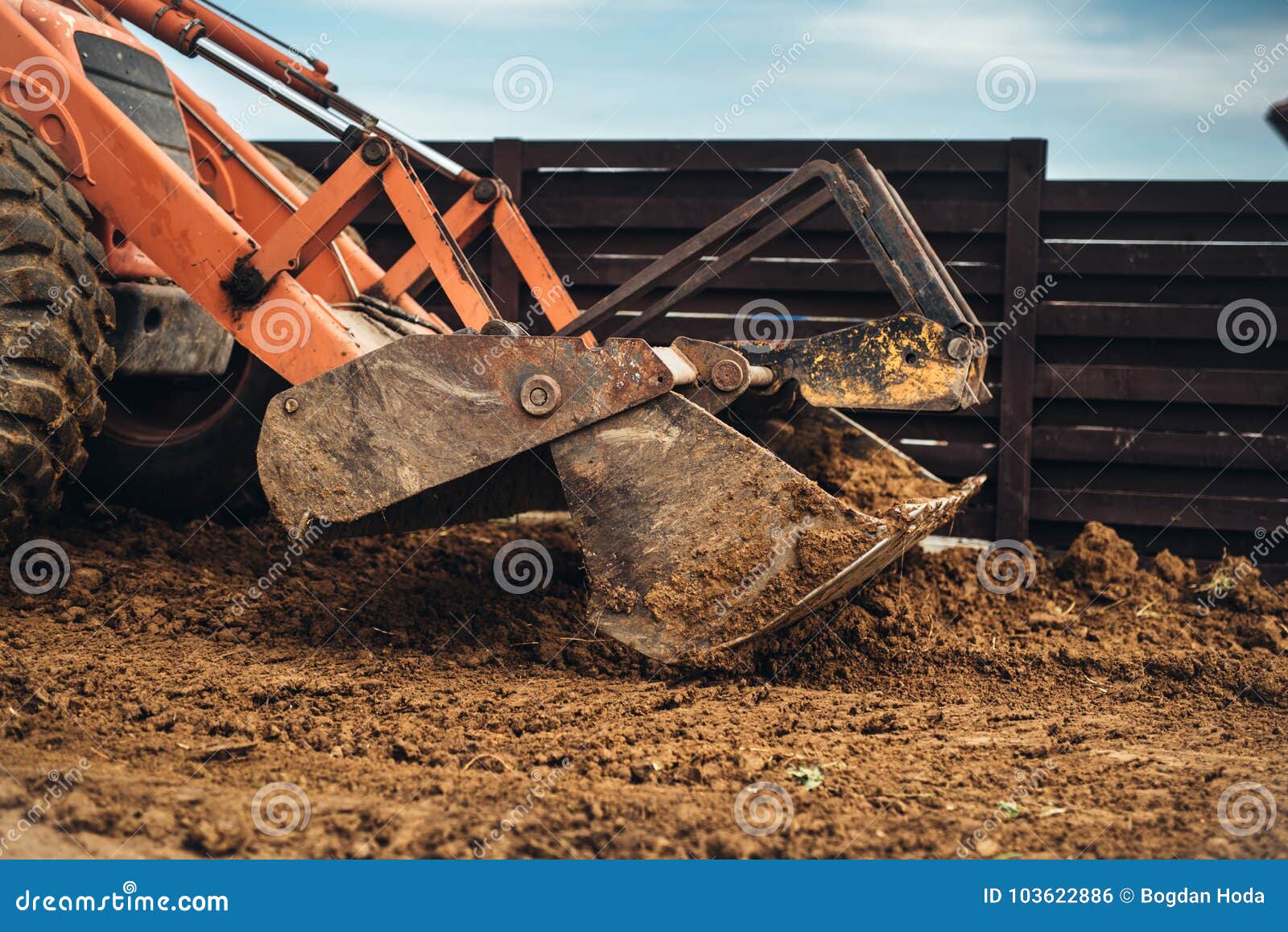 Wheel Loader Excavator, Backhoe Loader Machinery Details Working on ...