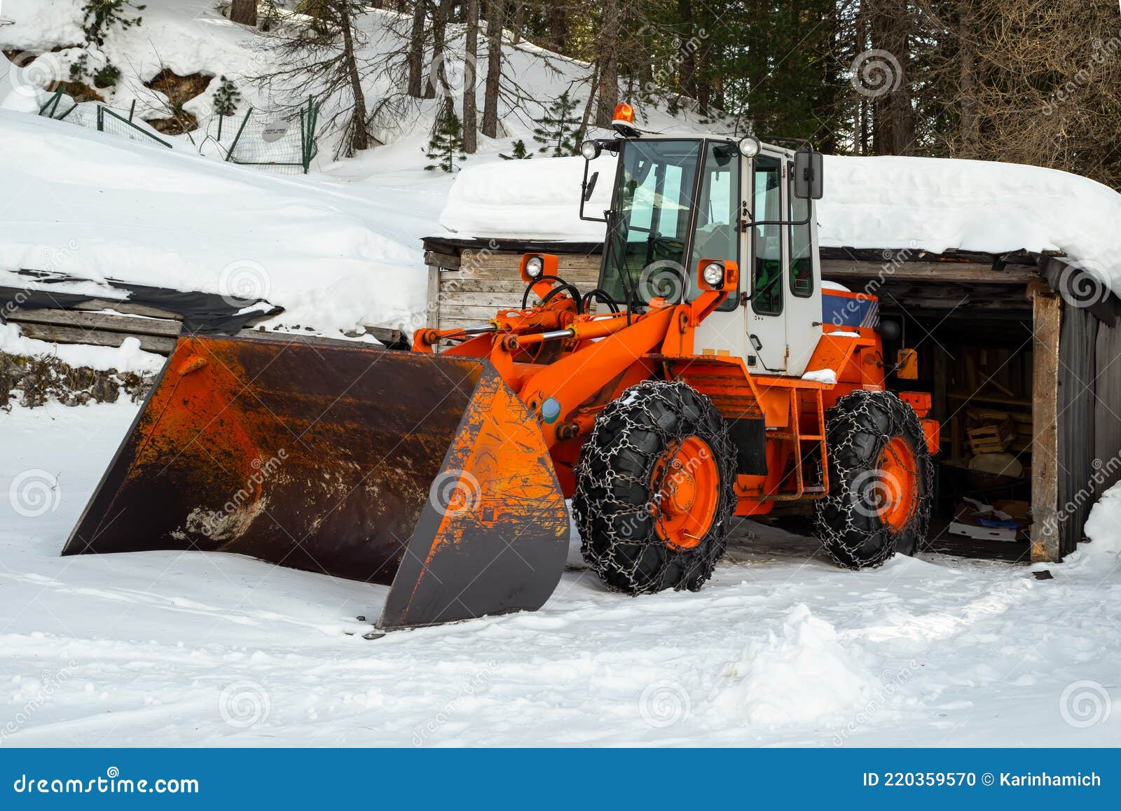 Wheel Loader Machine with Snow Chains is Ready for the Snow Removing ...