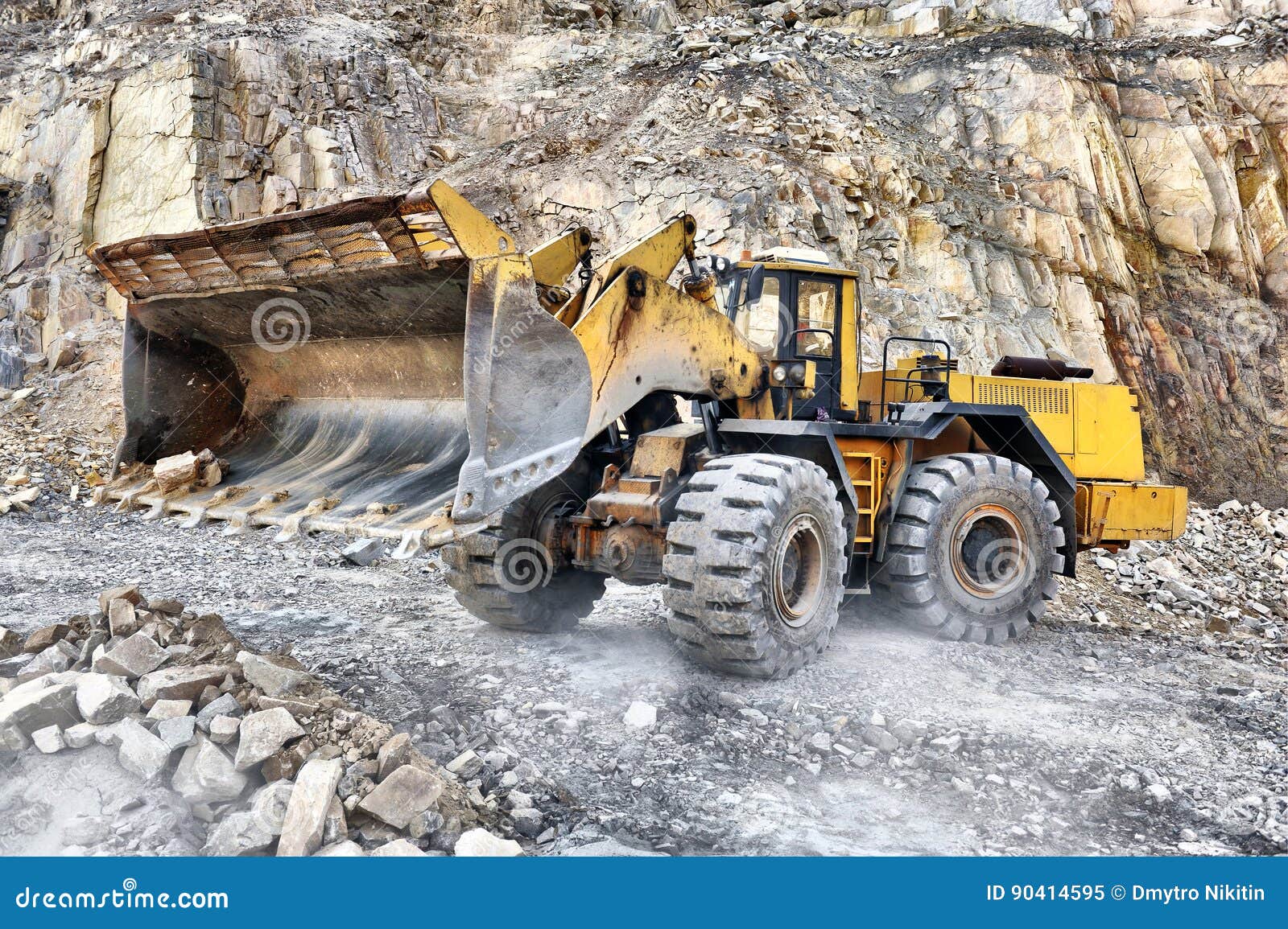 Wheel Loader Machine Unloading Rocks Stock Image - Image of excavator ...