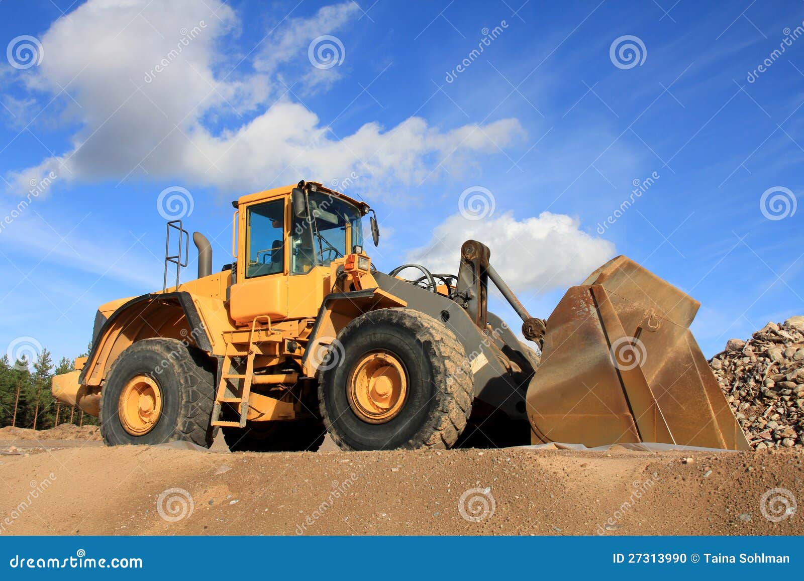 Wheel Loader at Sand Pit stock photo. Image of equipment - 27313990