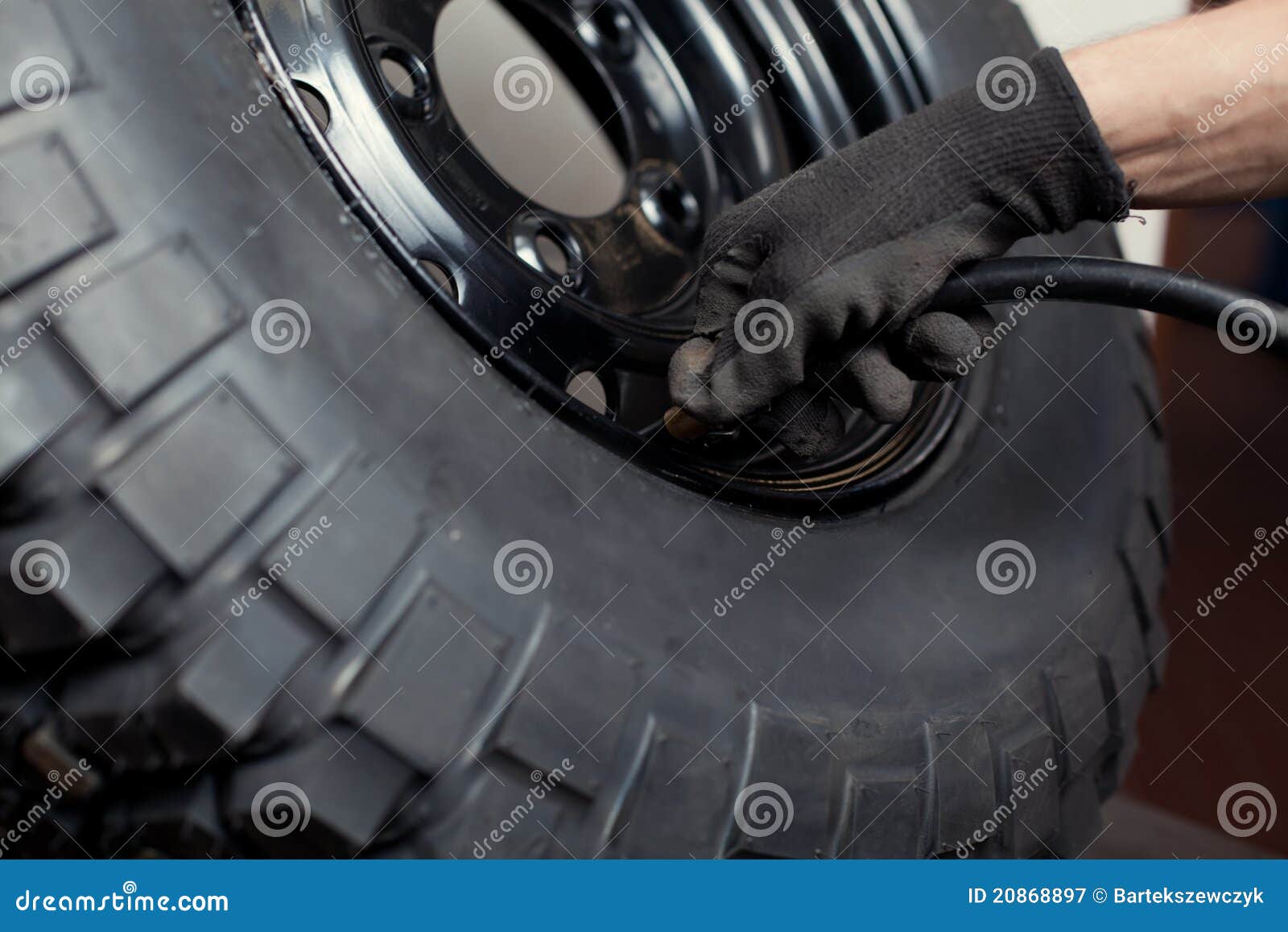 Wheel repair stock image. Image of service, mechanic - 20868897
