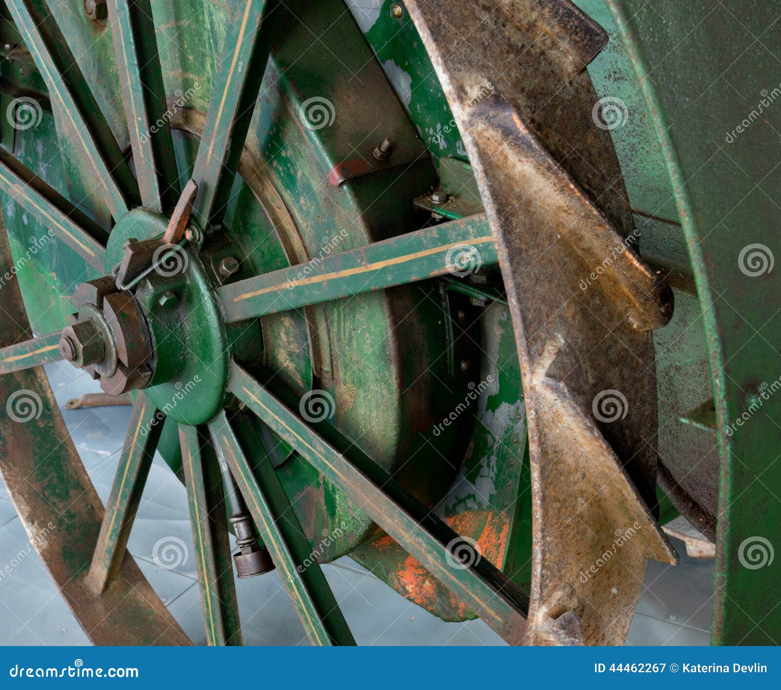 Cogwheel Of The Old Tractor , Crawler Wheel Royalty-Free Stock Photo ...