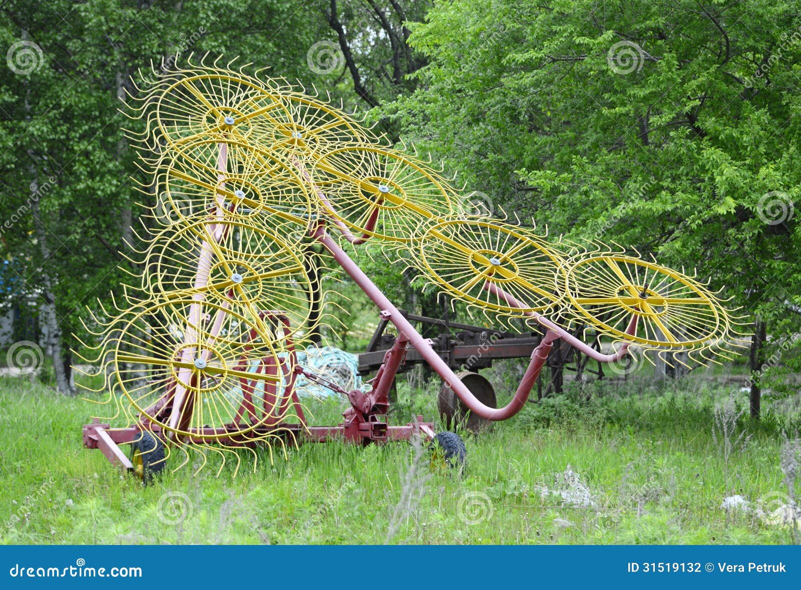 Wheel type rakes stock photo. Image of harvester, nature - 31519132