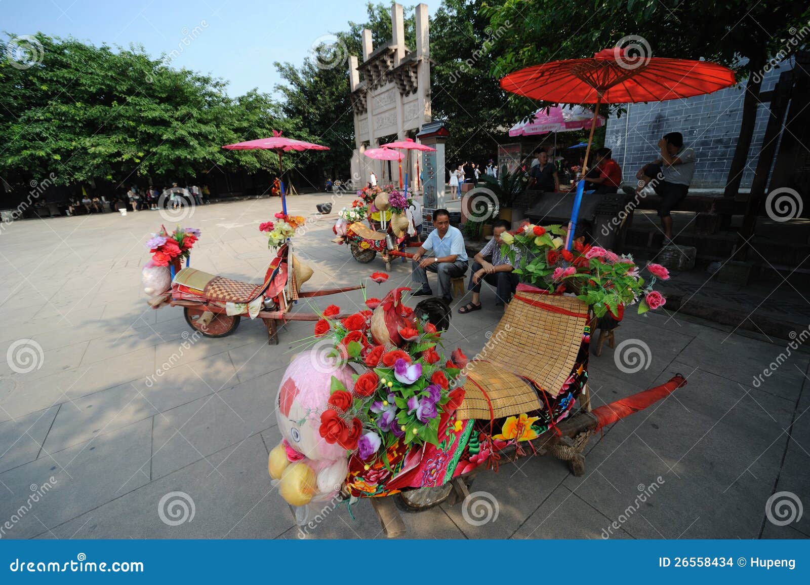 The wheelbarrow editorial stock image. Image of asia - 26558434