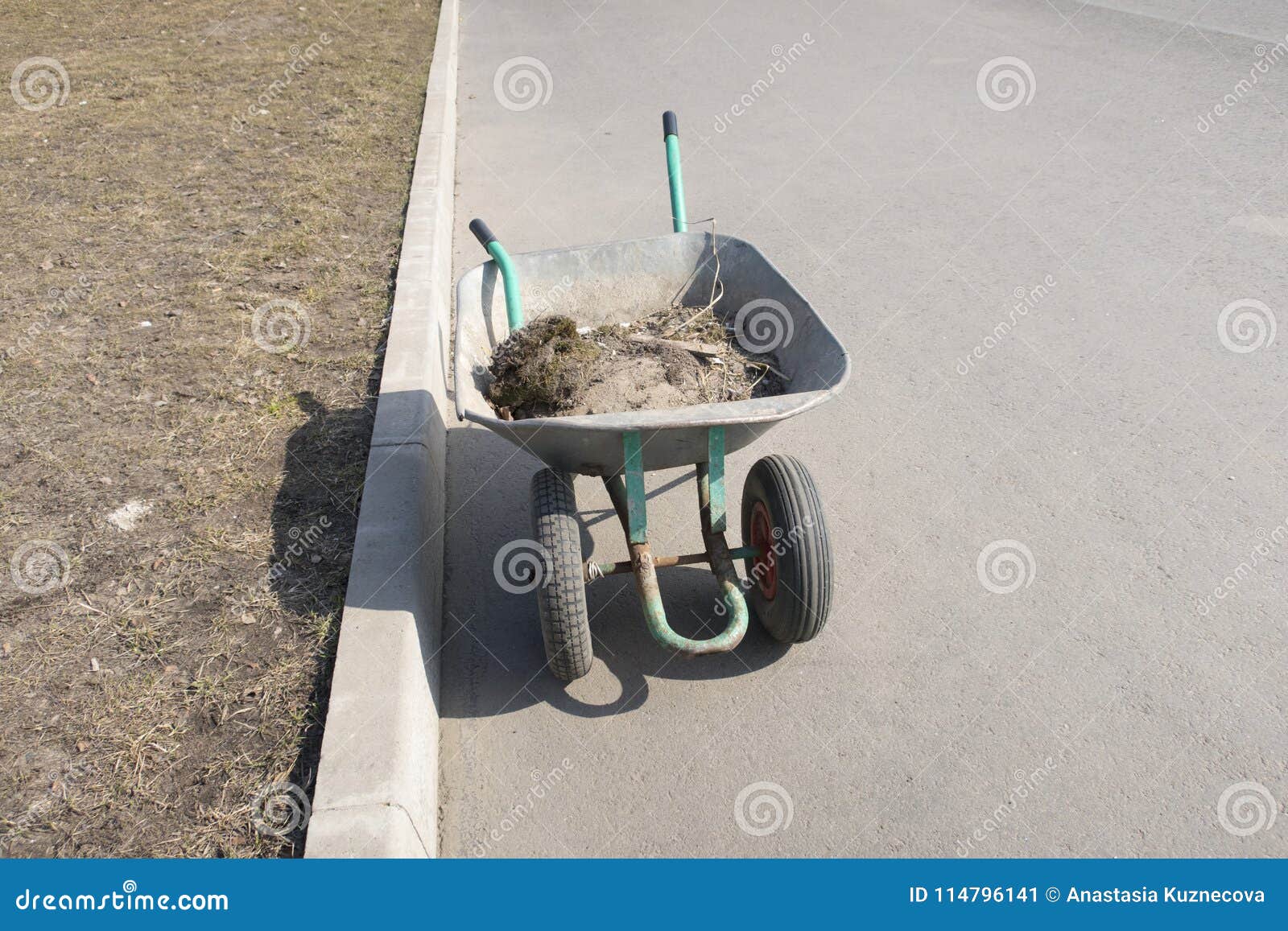 Wheelbarrow with garbage stock image. Image of cleanliness - 114796141