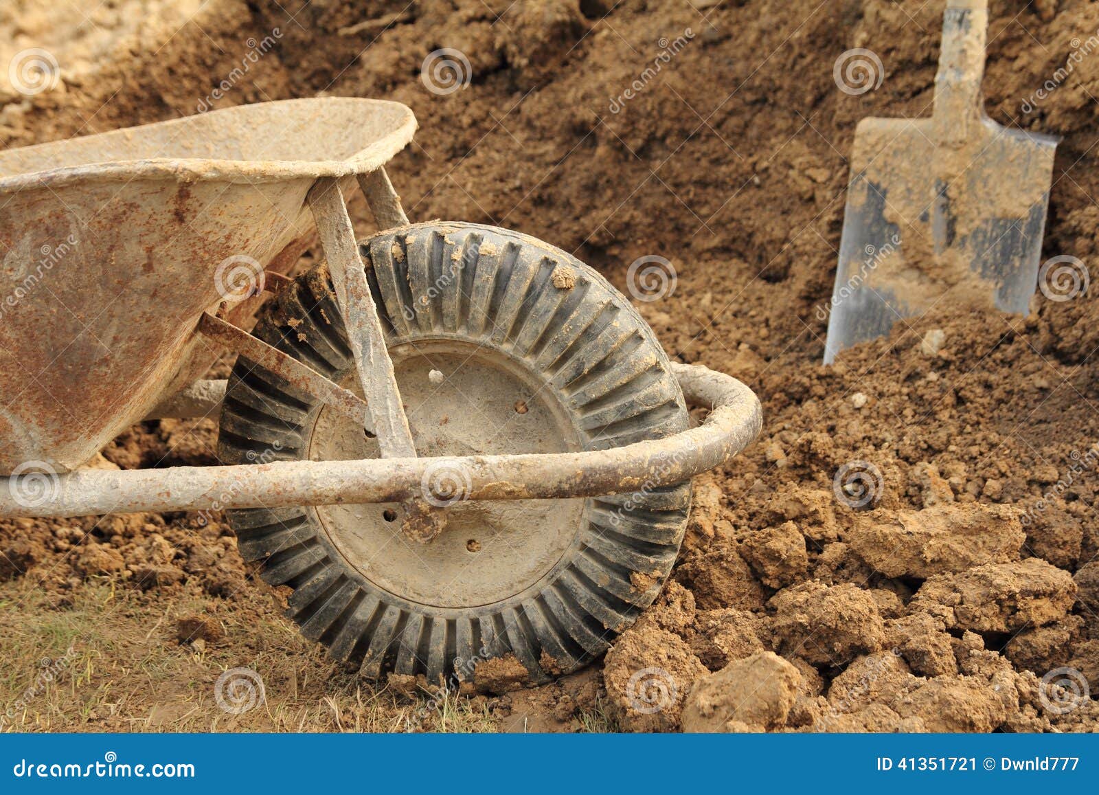 Wheelbarrow wheel closeup stock image. Image of preparing - 41351721
