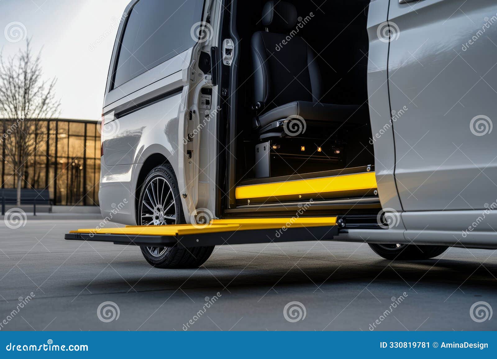 This Wheelchair Accessible Minivan Has an Extended Ramp for Easy Access ...