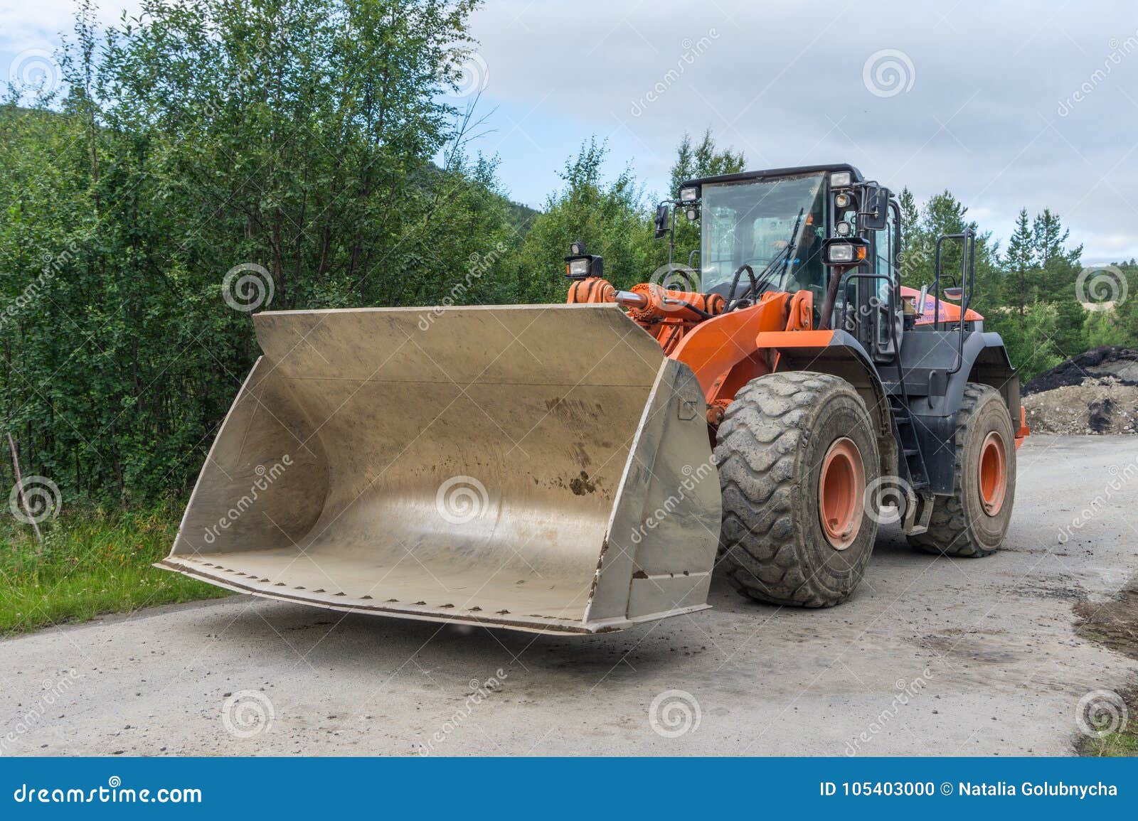 Wheeled Loader with a Large Scoop Stock Photo - Image of move, career ...