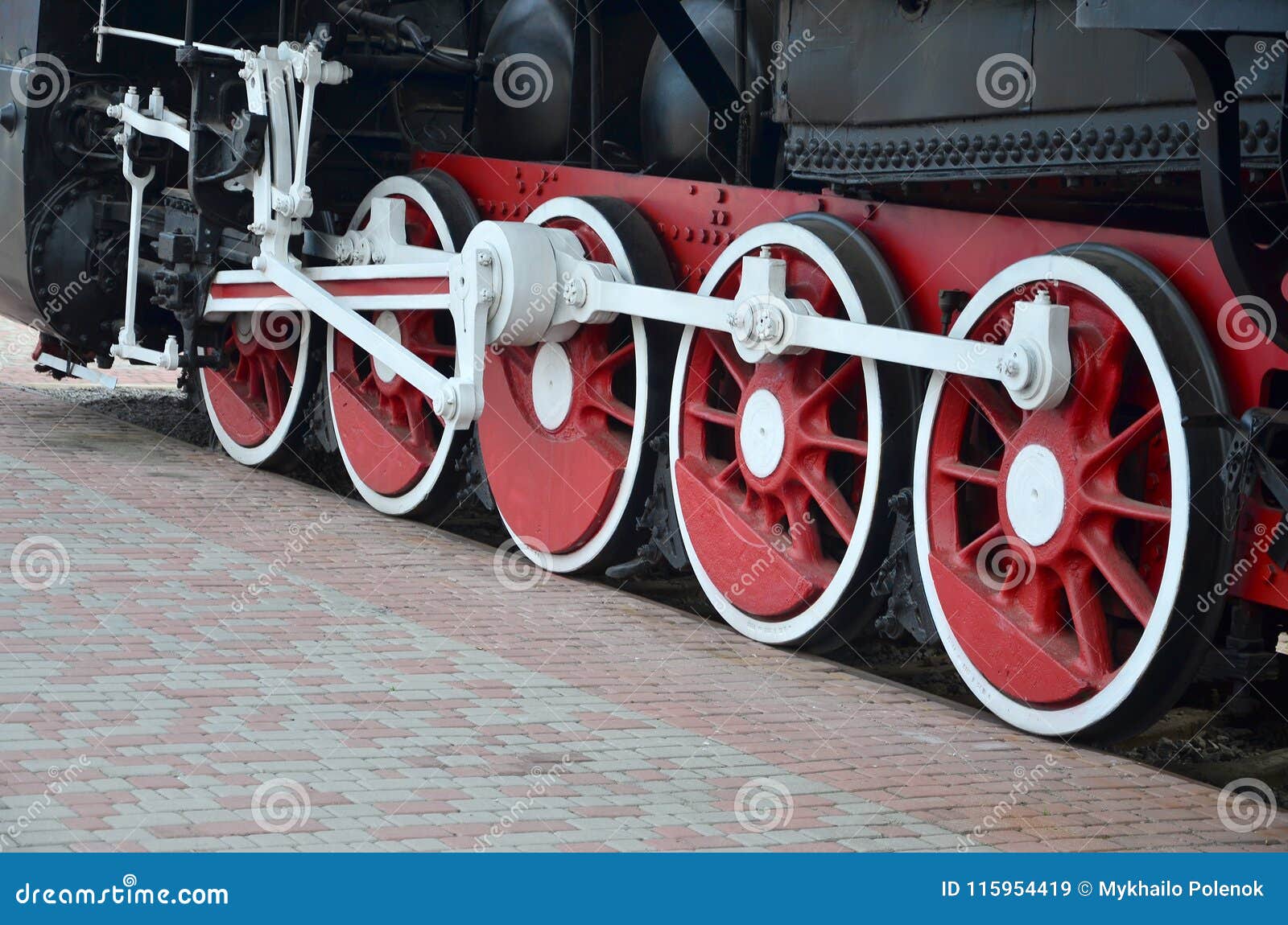 Elements Of A Steam Locomotive - Wheels Of A Steam Locomotive With ...
