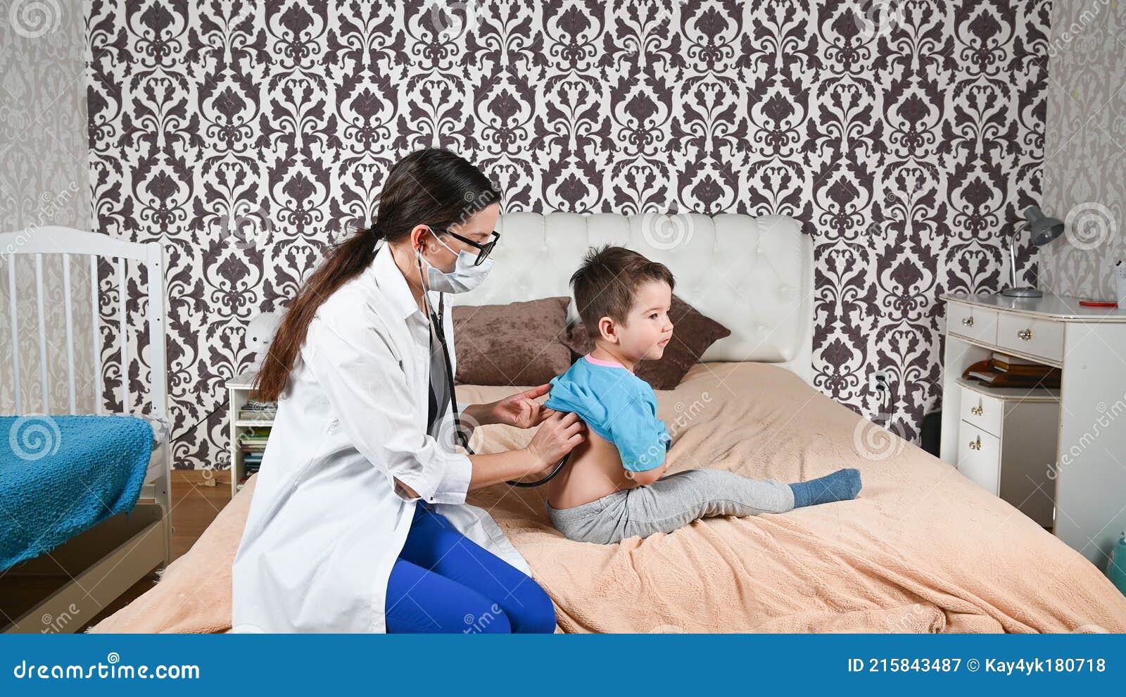 Wheezing in a Child& X27;s Lungs Stock Image - Image of nurse ...