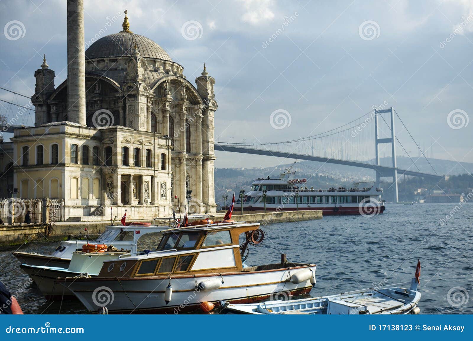 Where Two Continents Meet: Istanbul Stock Image - Image of heritage ...