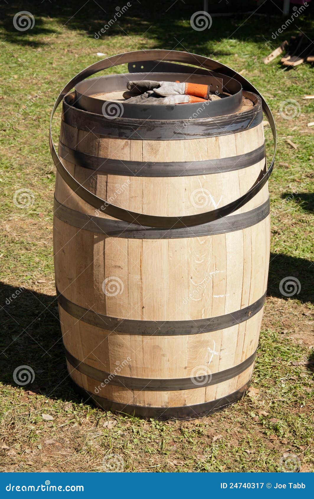 Whiskey Barrel in the Making Stock Image - Image of rings, whisky: 24740317
