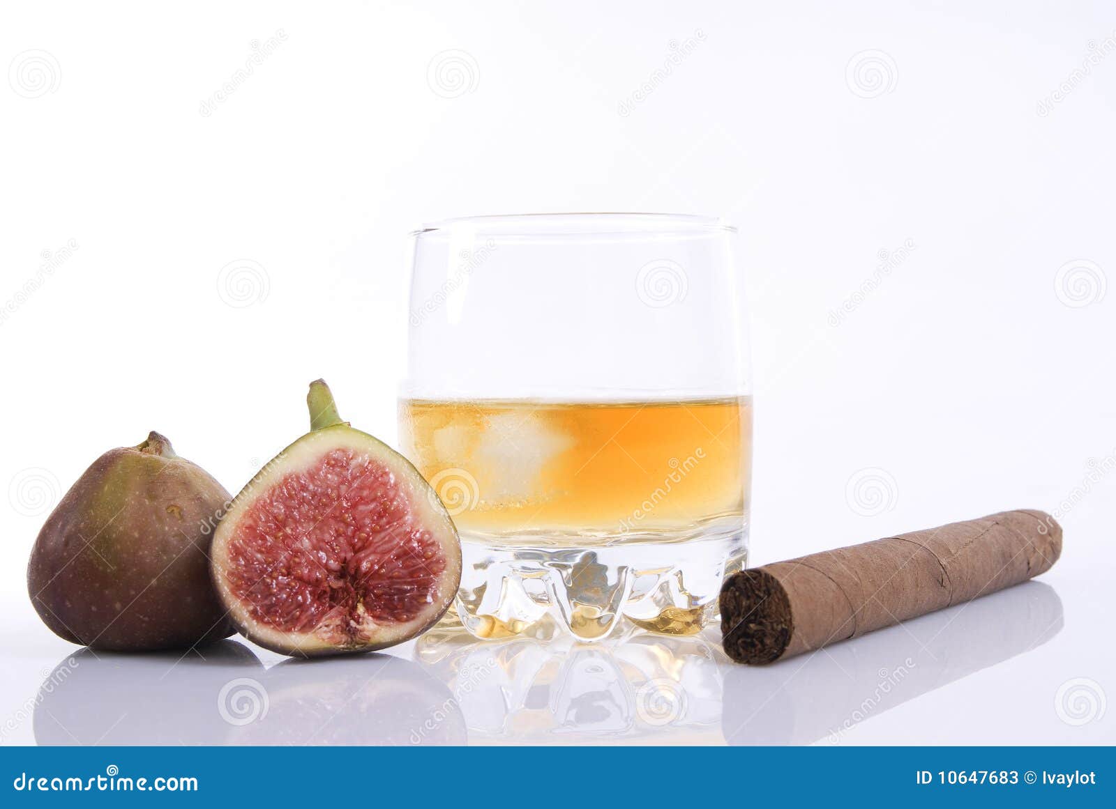 Whiskey, cigar and figs stock image. Image of whiskey - 10647683