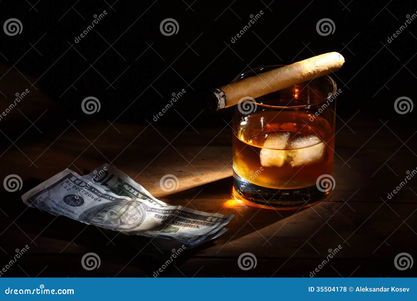 Whiskey and cigar stock photo. Image of liquid, alcohol - 35504178