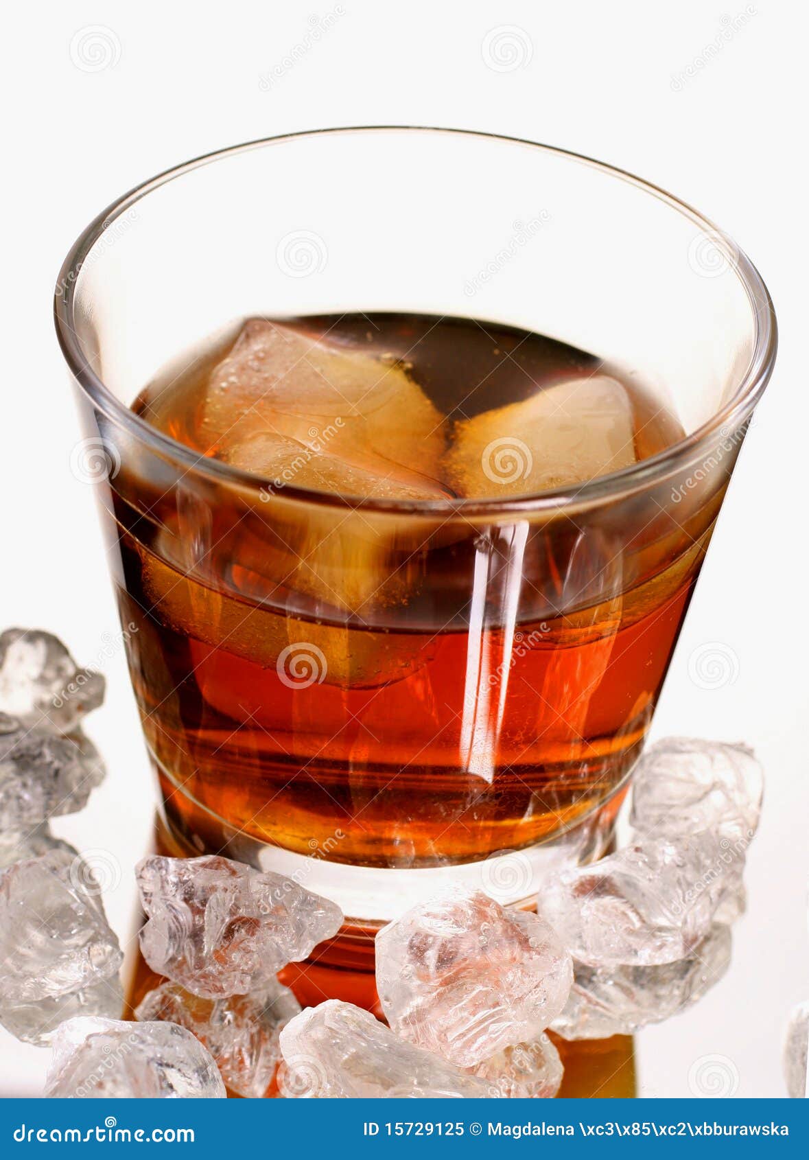 Whisky with ice cubes stock image. Image of liquid, addict - 15729125
