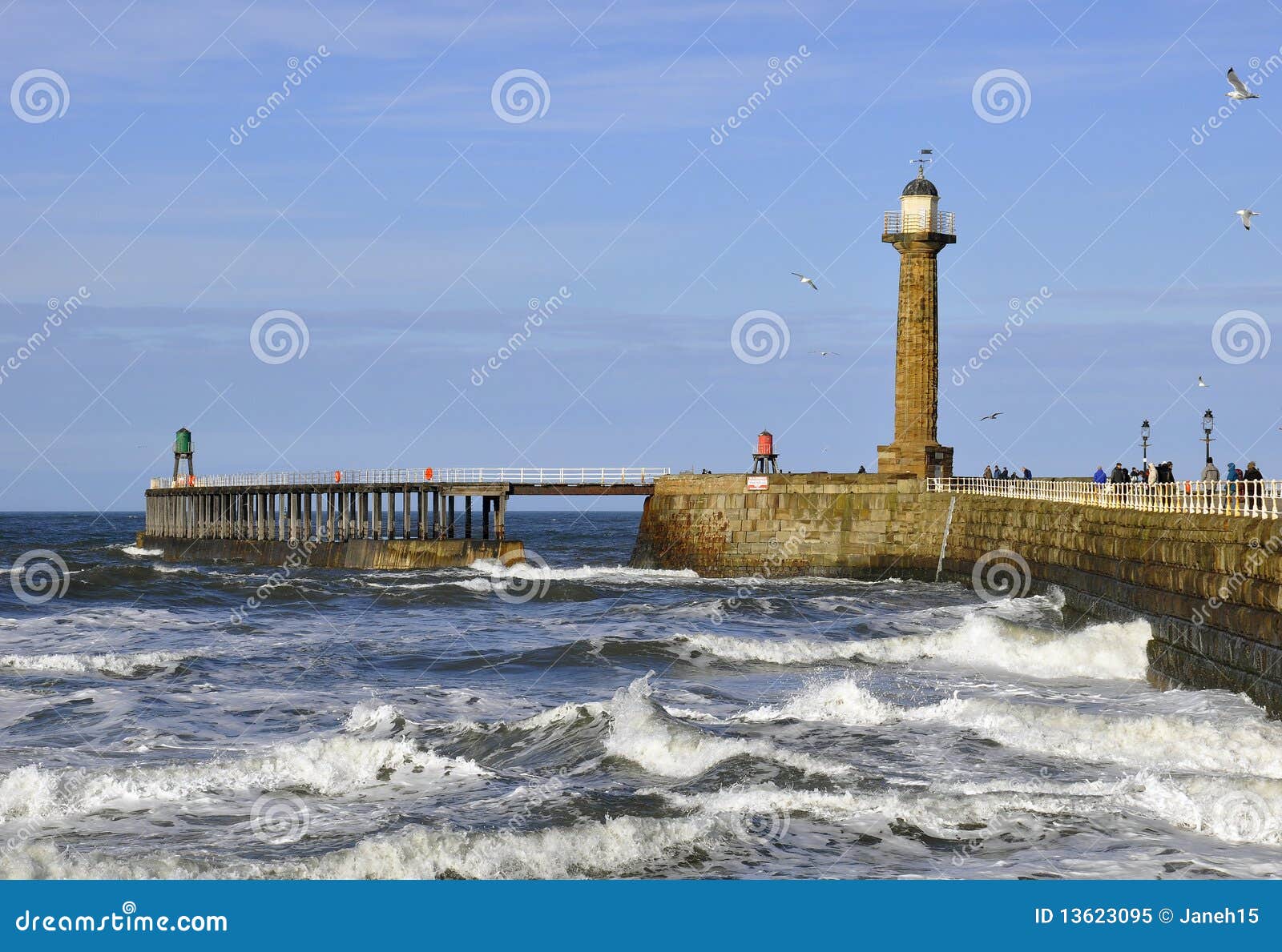 Whitby pier and lighthouse stock image. Image of gulls - 13623095