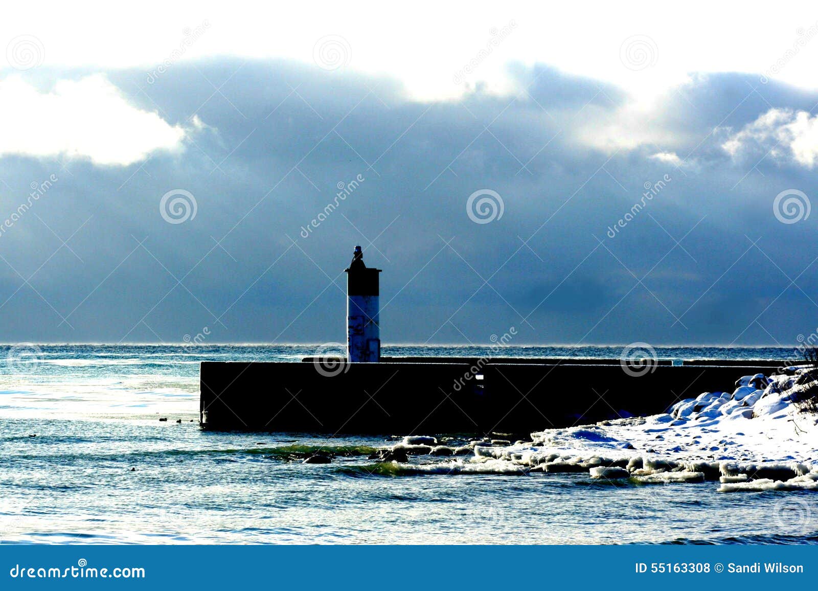 Whitby Pier stock photo. Image of lighthouse, lake, view - 55163308