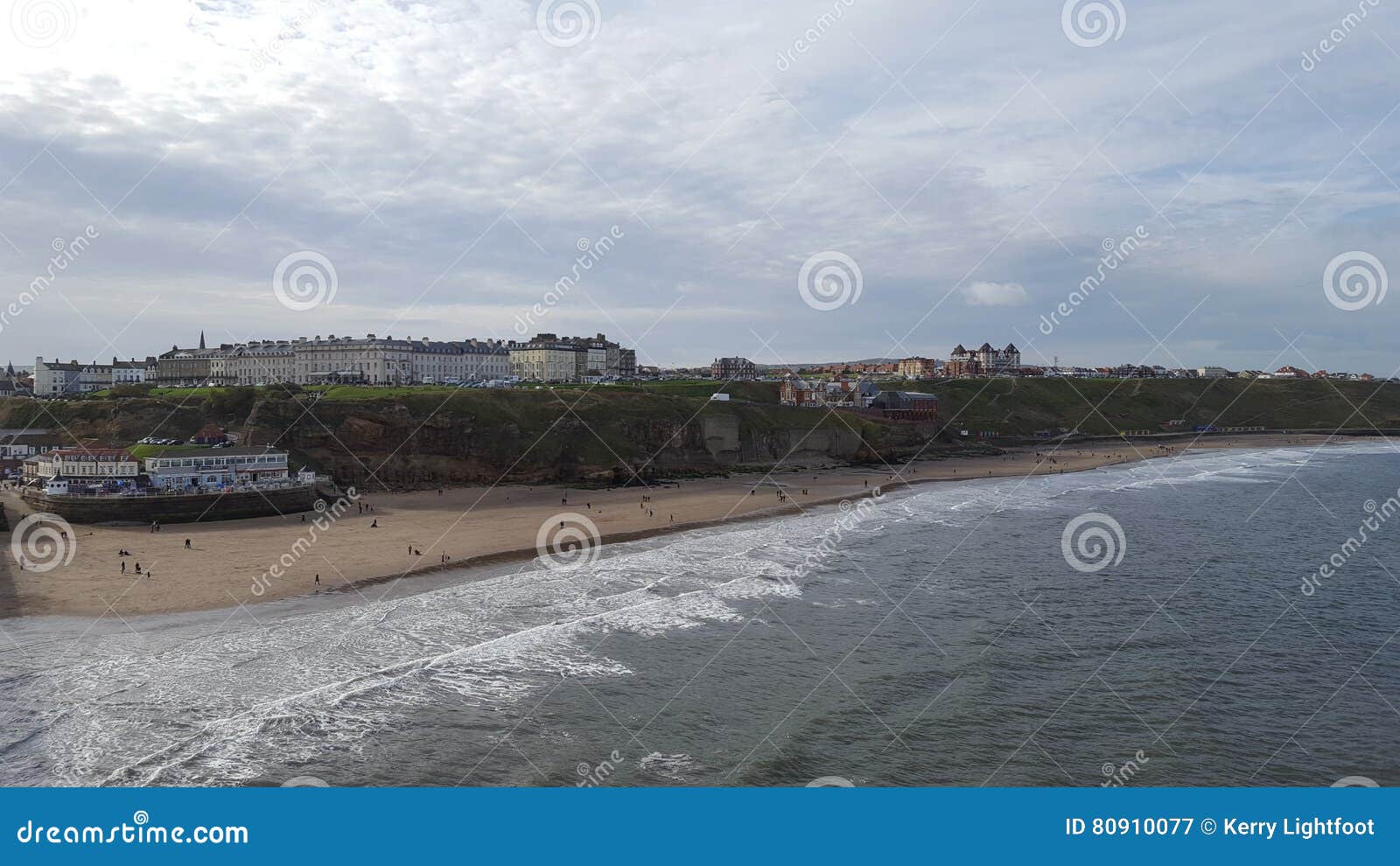 Whitby west cliff beach editorial photography. Image of beach - 80910077