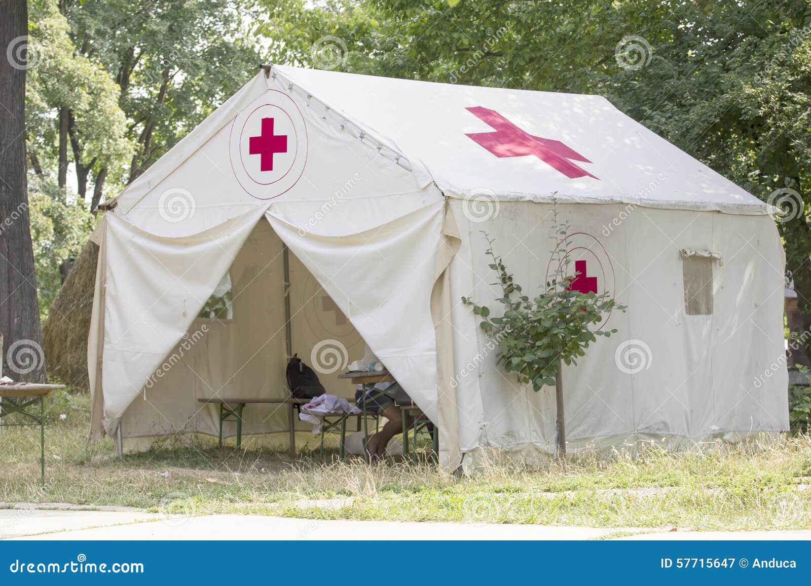 White aid tent editorial photography. Image of white - 57715647