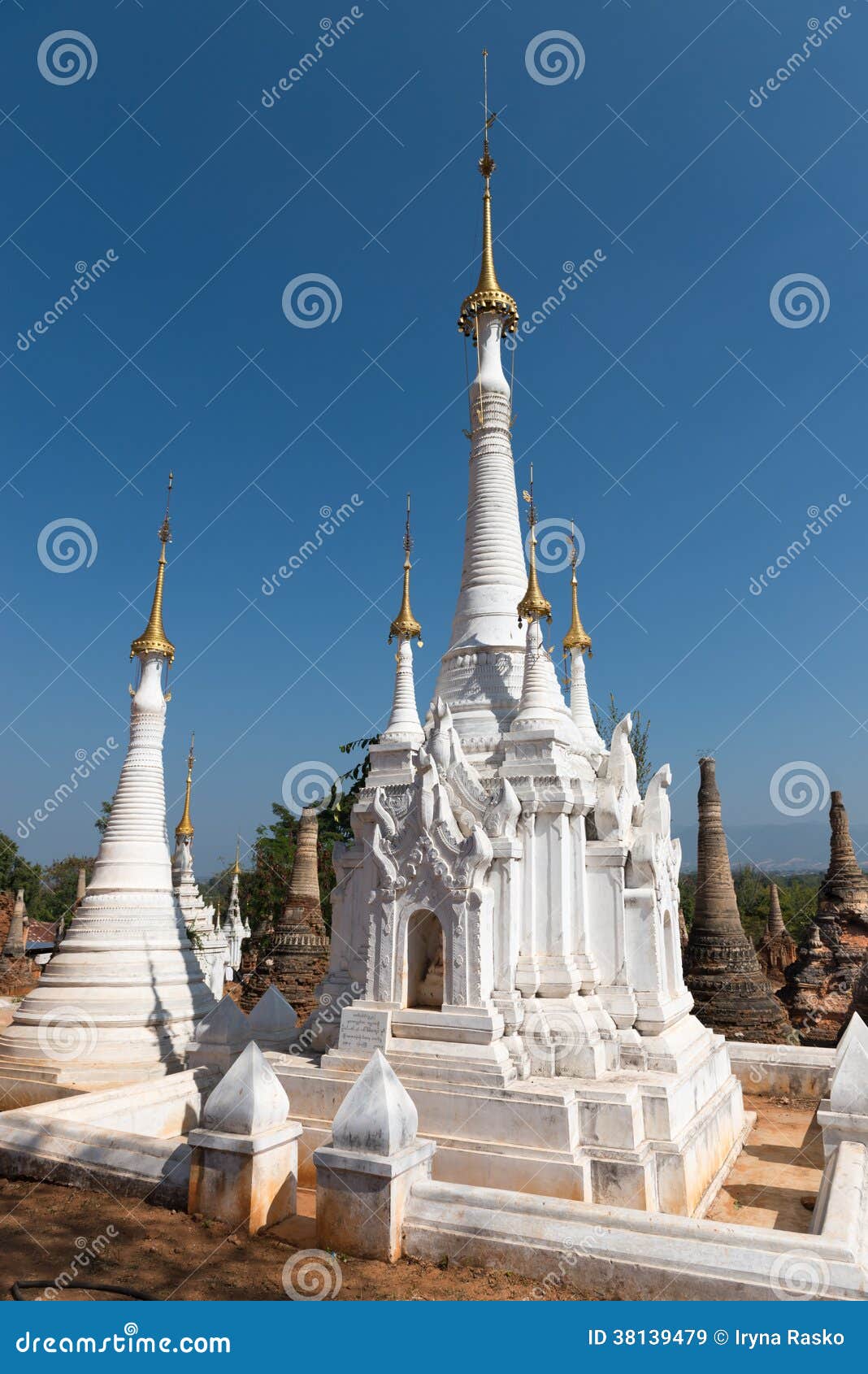 White Ancient Burmese Buddhist Pagodas Stock Image - Image of heritage ...