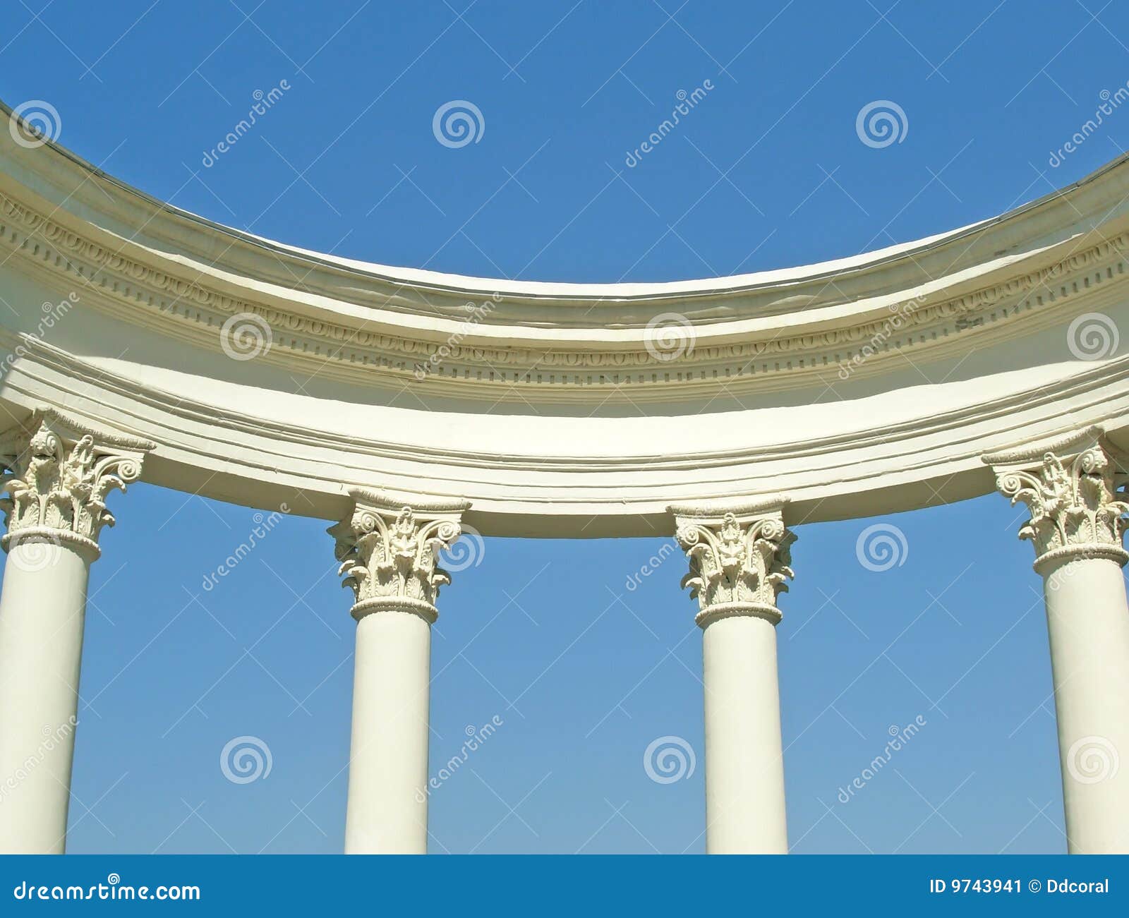 White Ancient Rotunda Stock Image - Image: 9743941