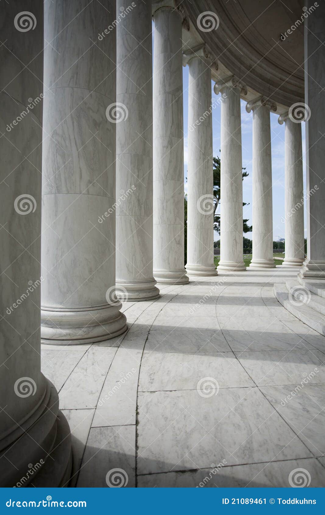 White Architectural Columns Stock Image - Image of white, united: 21089461