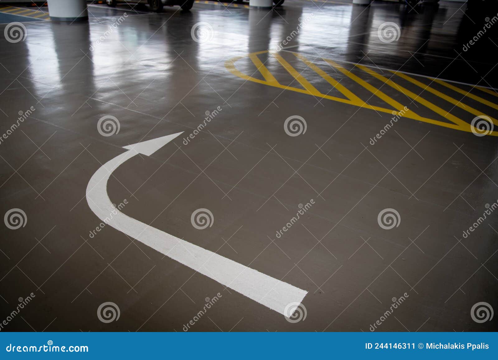 White Arrow Directive Sign on a Car Parking Lot. Direction Sign, Safe ...