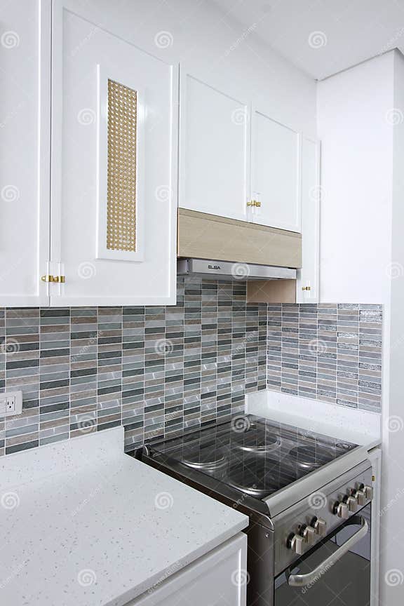 White and Bare Asian Kitchen with Small Horizontal Patterned Tiles ...