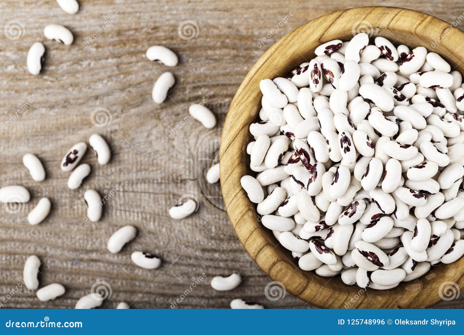 White beans in a plate stock photo. Image of glass, ingredient - 125748996