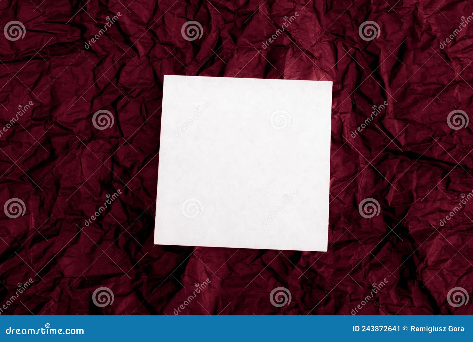 White Blank Note on Crinkled Notice Board Stock Image - Image of note ...