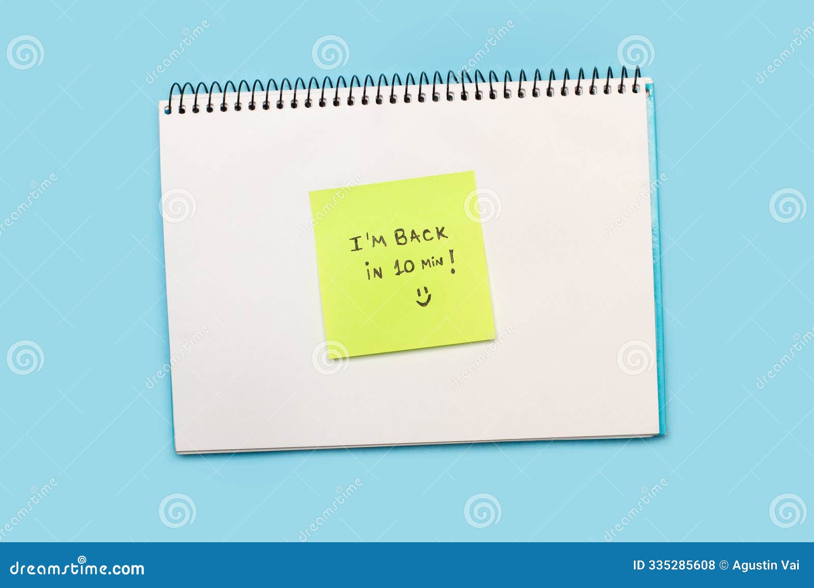 White Blank Notepad with a Sticky Paper with Im Back in 10 Minutes and ...