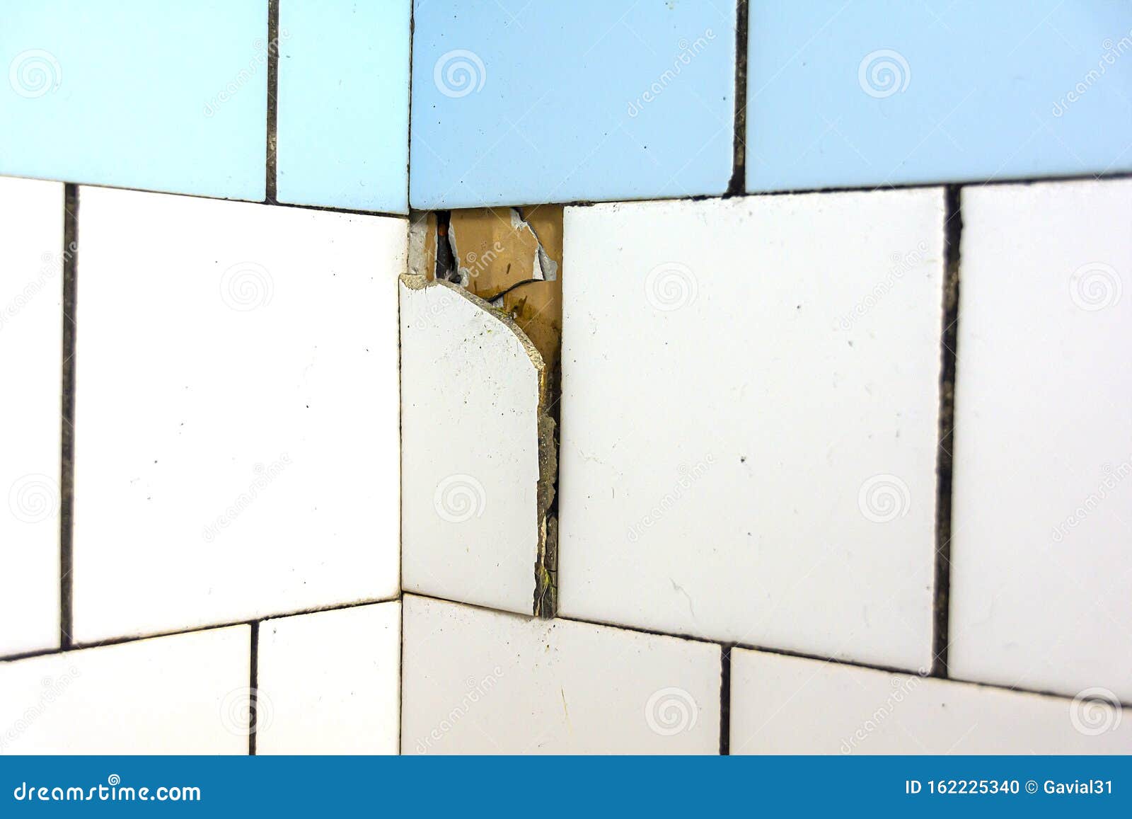 1,795 Old Cracked Tiles Wall Photos - Free & Royalty-Free Stock Photos ...