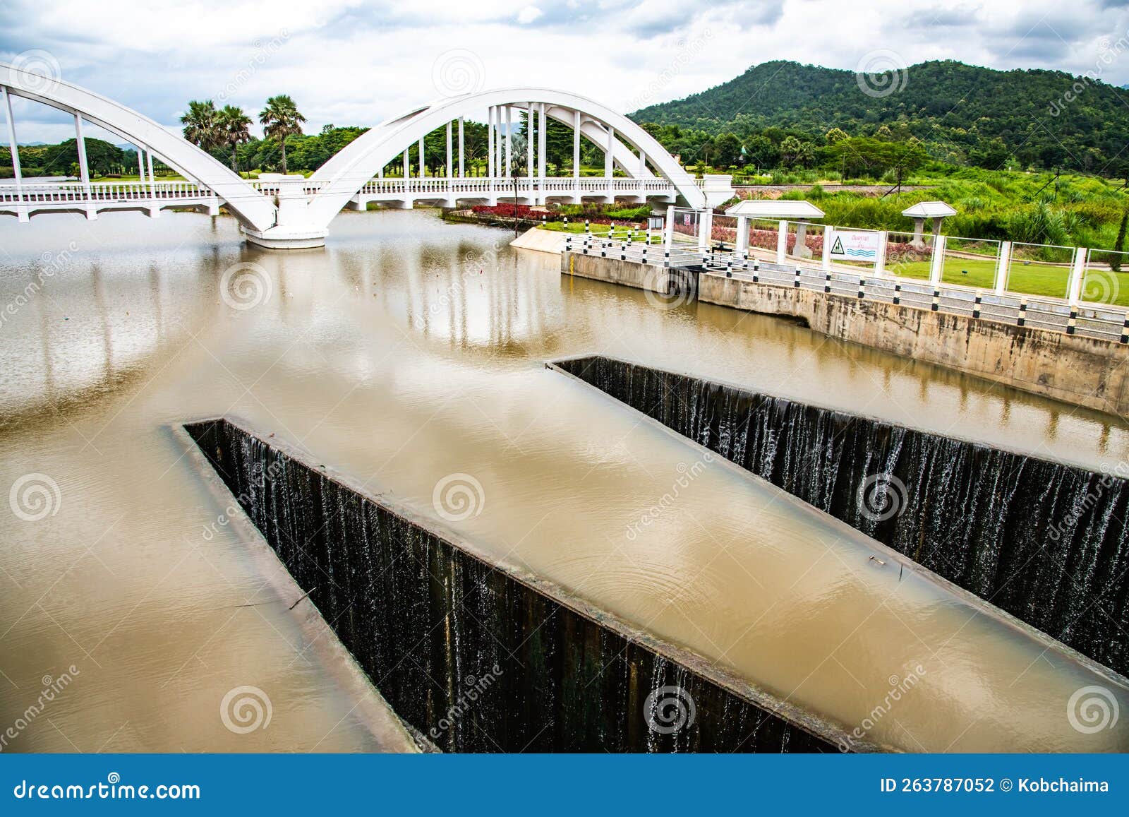 White Bridge Above Mae Tha River Stock Photo - Image of bridge, lamphun ...