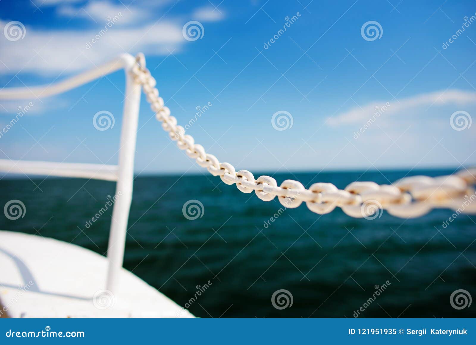 White Chain on a Liner in the Sea Stock Image - Image of hanging, metal ...