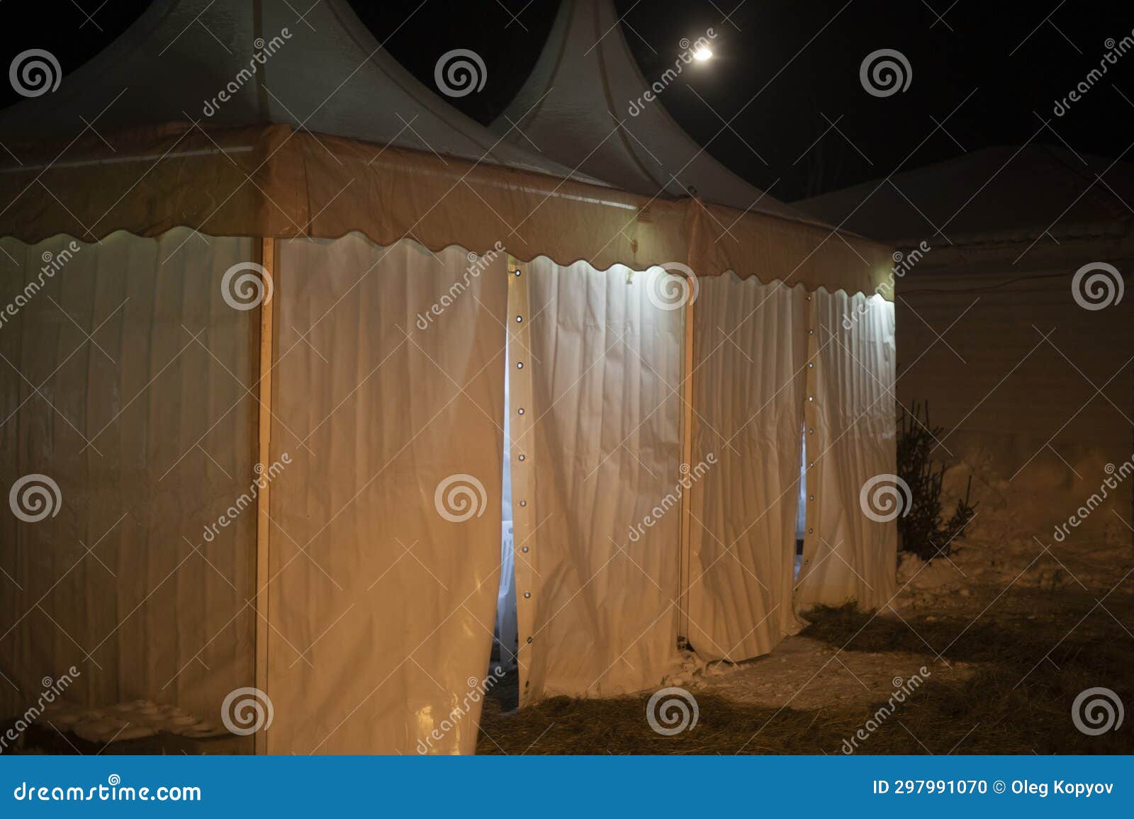 White Changing Tent on Street. Tent for Warming Up after Bathing Stock ...